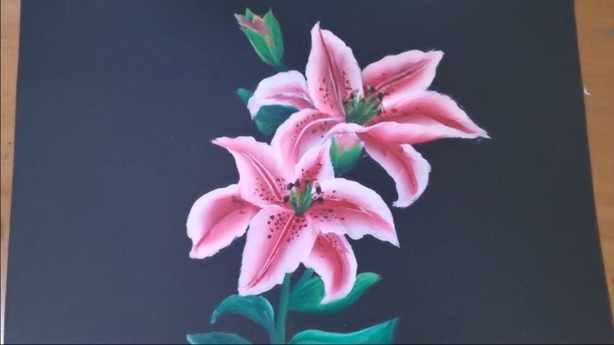 彩绘手法简单画百合花 民间艺术无需绘画基础人人可为