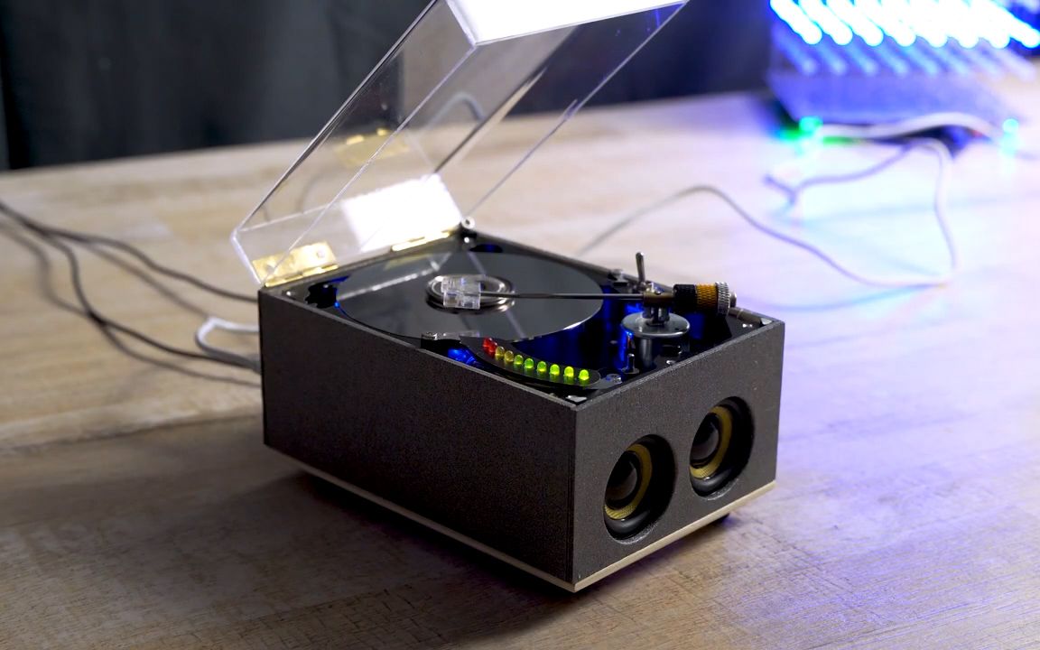 DIY使用HDD硬盘制作带有RGB蓝牙音响