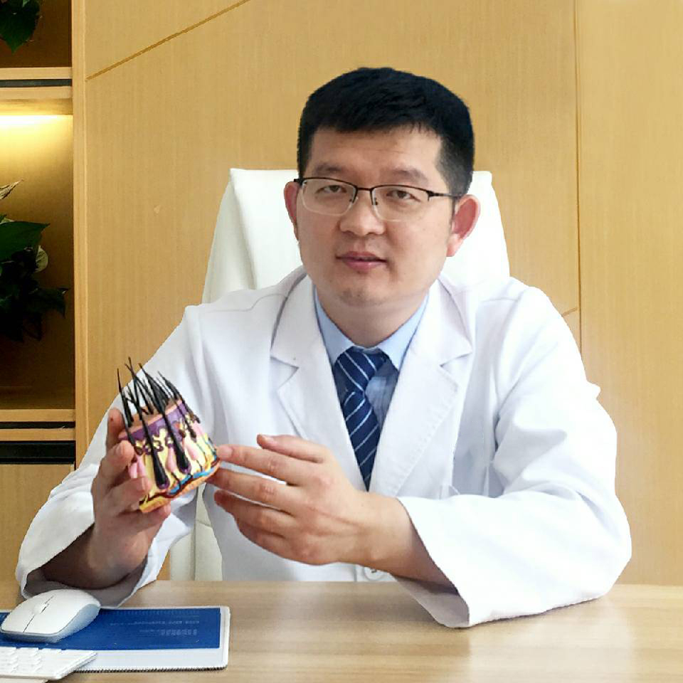 毛发医生徐鲁 