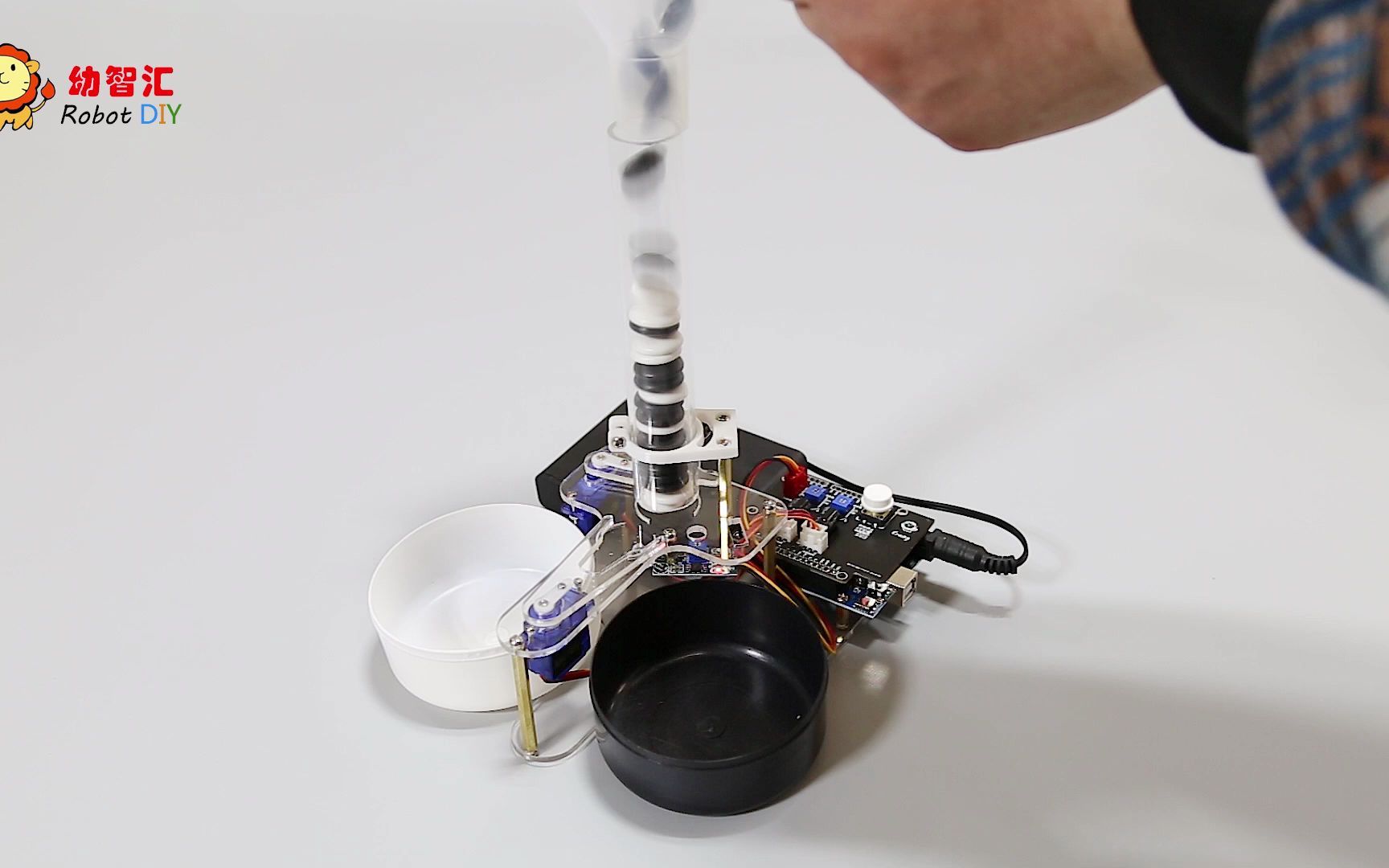 Arduino黑白棋分拣机器人