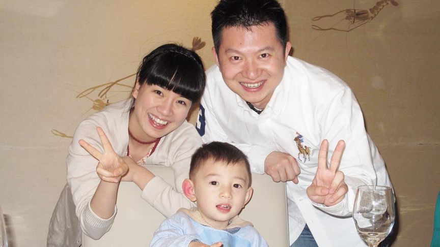 在智慧树中得红果果绿泡泡,底下竟然是夫妻,让人羡慕的职业组合