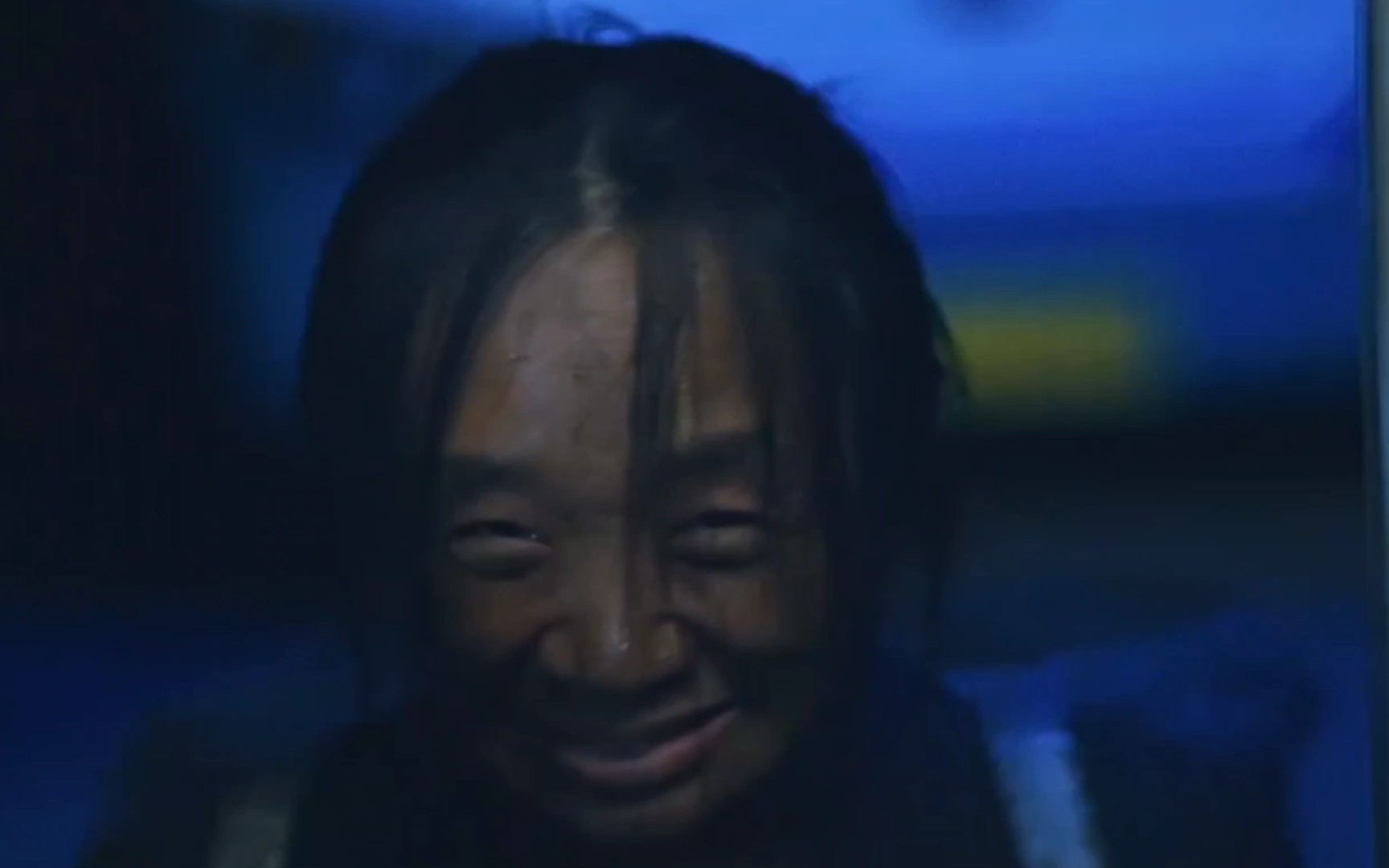 2022年最新惊悚片【13路末班车】小伙不听大爷不准停车,结果…