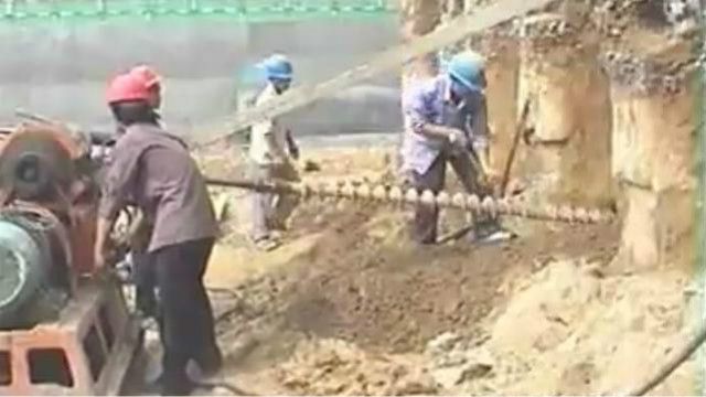 预应力锚杆护坡现场施工视频,没见过的可以看看