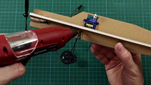 长度超过两米的模型飞机,还是水陆两用的,我也想拥有一个