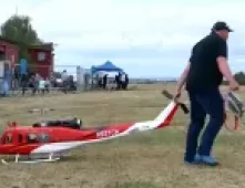 国外大型航模直升飞机表演,看完觉得太赞了