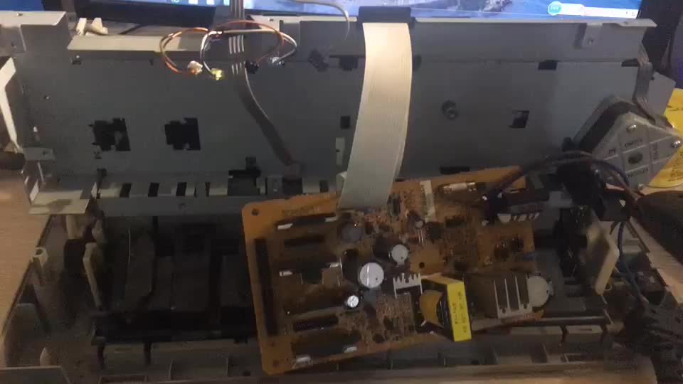 自己打印机坏了、拆出来自己修[捂脸]搞得我发票开不了、今晚把