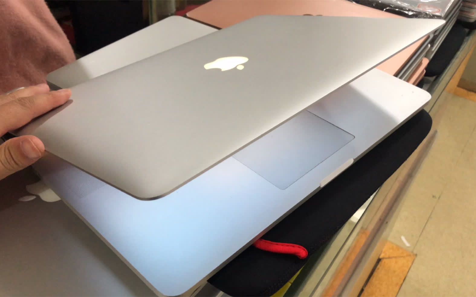 在华强北5000多买台苹果笔记本用来做设计,咋样