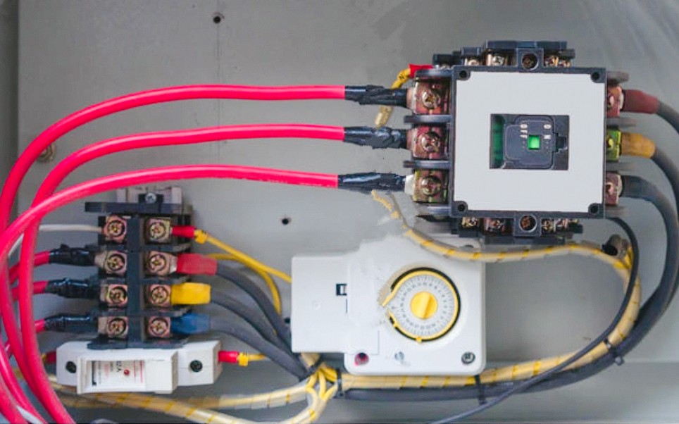 30台电烤箱,总功率90KW,用多大电线?三相怎么调节平衡?涨知识
