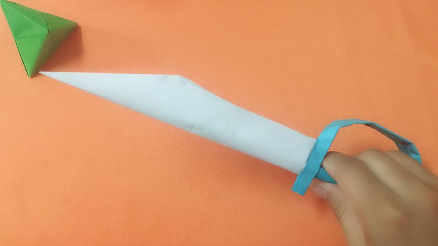 帅气的折纸大刀,看一遍就学会了,男孩子最喜欢了!