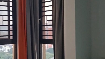 爱普生tw5700傍晚效果,换了一个极光4pro,用kodi看的局域网电影,流畅...