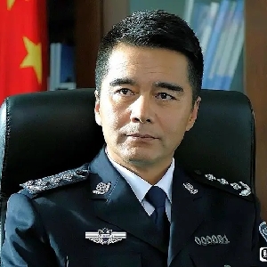 平衡总统 