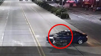 交通事故现场,三起电动车事故一个比一个惨 ,付出了命的代价!