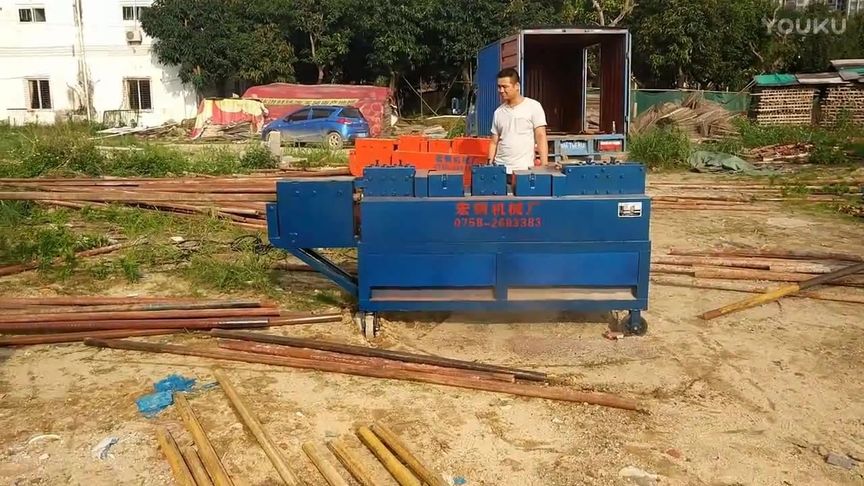 搭脚手架的钢管弯曲、生锈还能用吗?看它是怎样重新调直和除锈