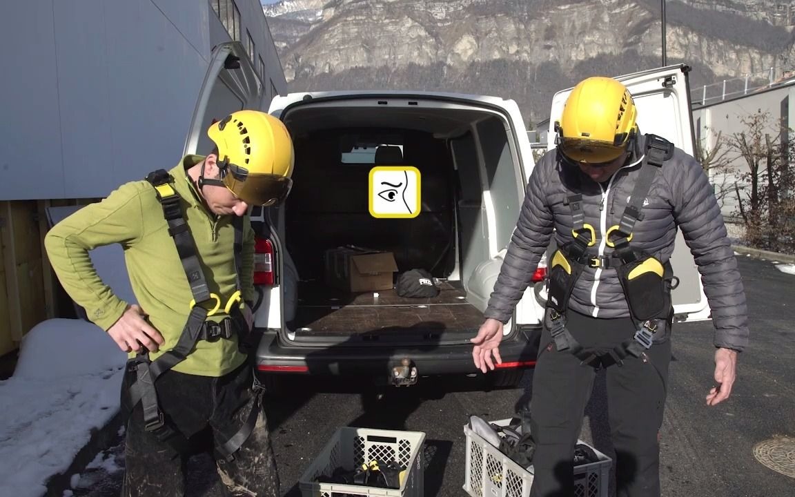 如何正确穿戴攀索Petzl Newton安全带 英文生肉 绳索救援