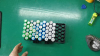 用电动工具拆机电池组装一组12伏锂电池!容量能有20多安时