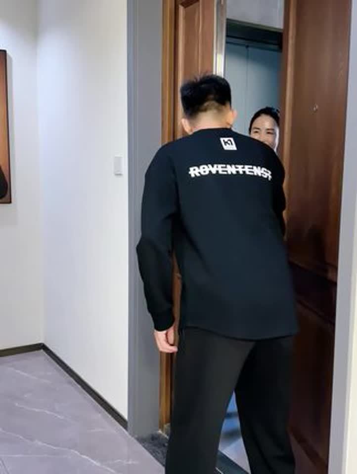 这样的剃须刀还是第一次见到真不错#剃须刀 #剃须刀 #电动剃须刀 #...