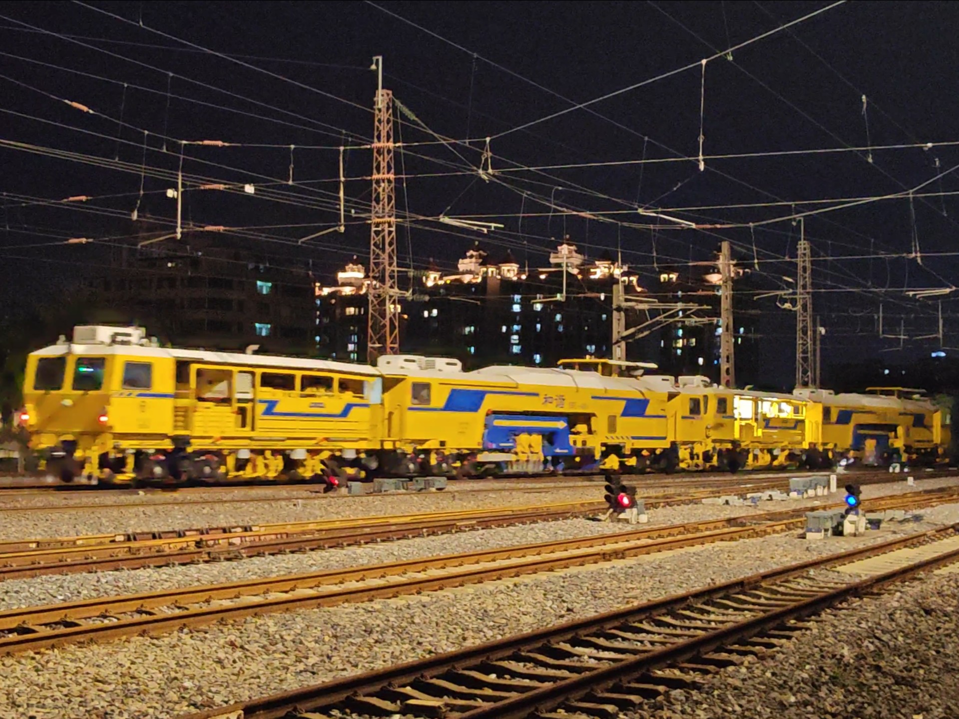 轮轨声福利!京广线19:10～21:10通过列车全收录·2025.11.01京广线...