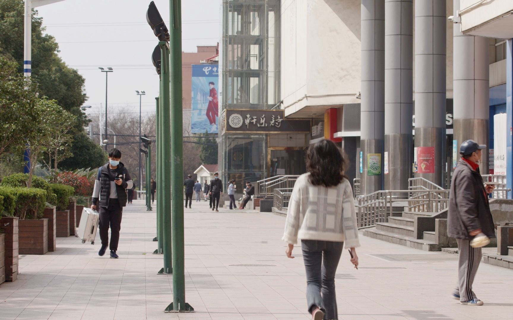 疫情对各行各业是否有影响,看我们身边的日常,可能改变正在发生