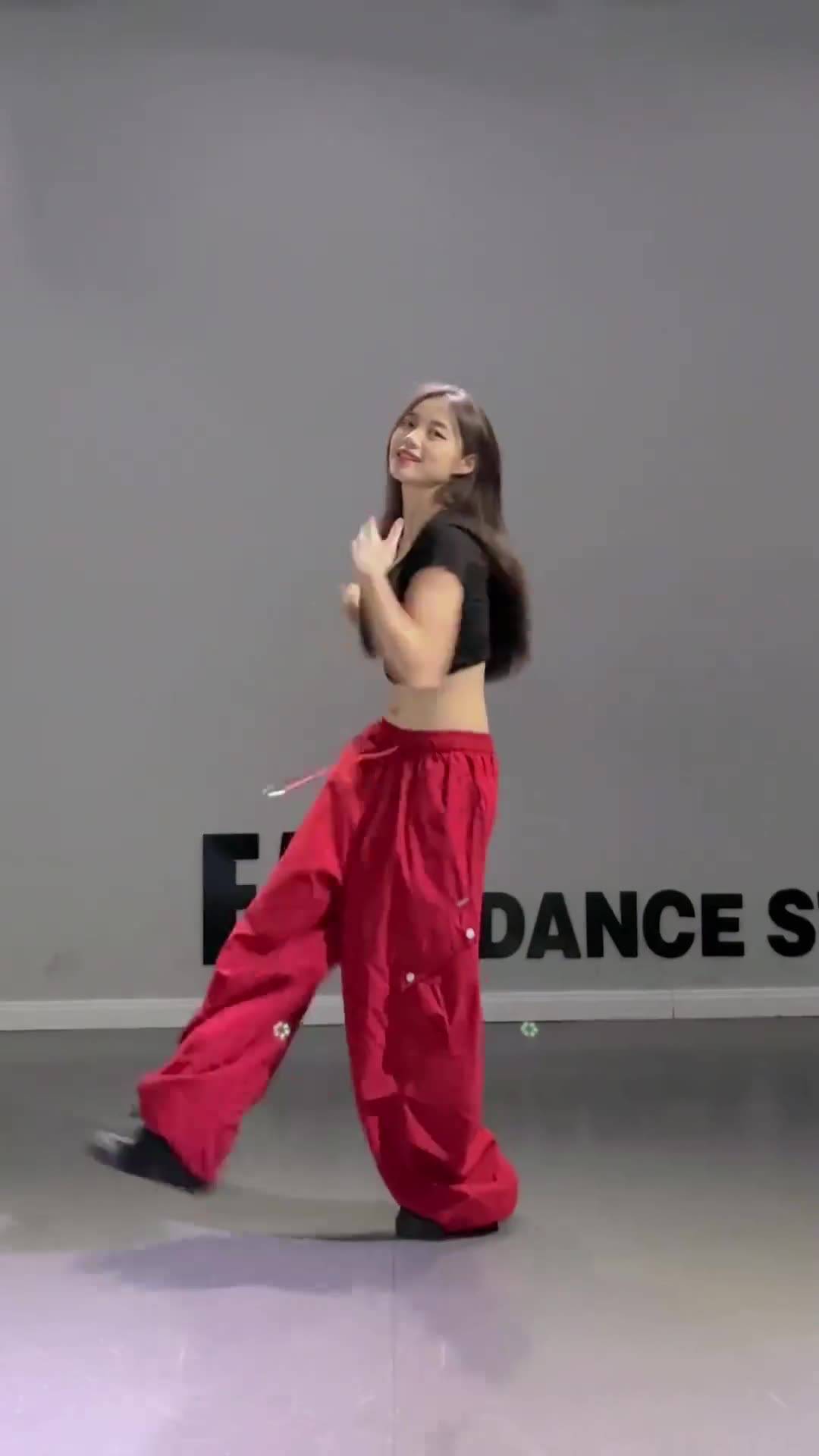 this is for_一拳打爆的动作也太好看