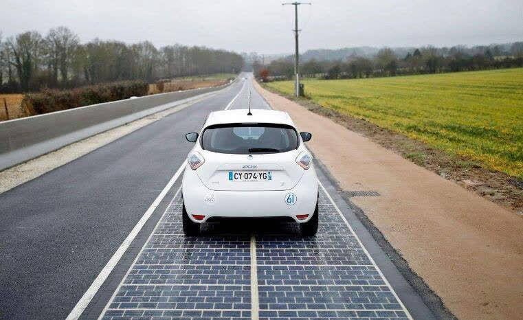 全球第一条光伏高速公路现身中国,电动汽车可一边跑一边充电