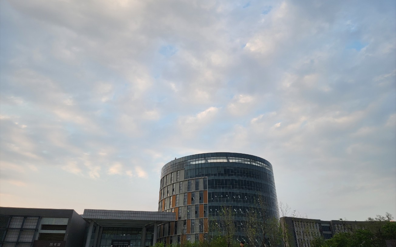 吉林建筑大学土木工程专业钢结构基本原理刘教授讲考试题。