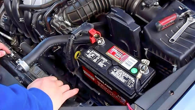 .汽车电瓶能用多久?做好这几件事,可以延长.