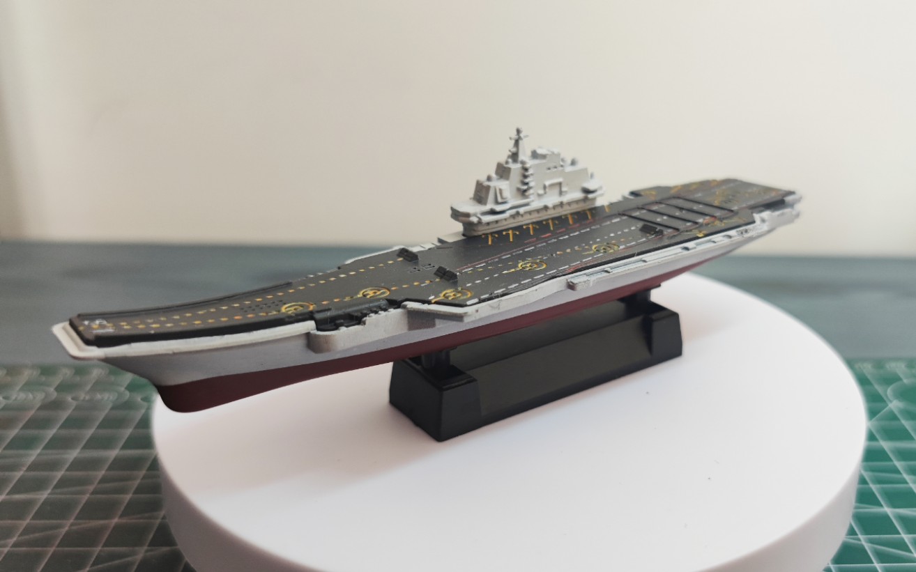 4d辽宁号航空母舰舰船模型测评 两块钱的快乐谁能懂