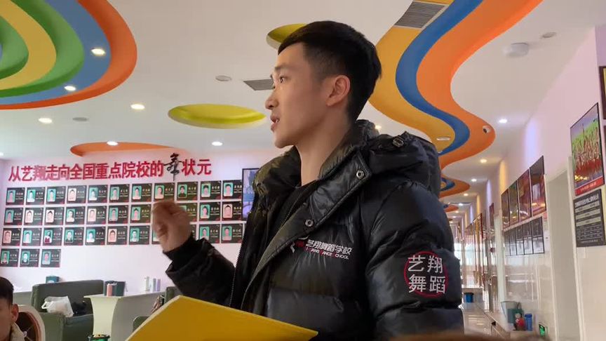 首次发出周一例会纪录ߓ�听听教学校长怎样规范各教研组的教案设计