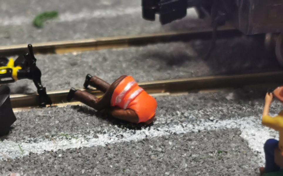 火车模型 “道口撞人事故”