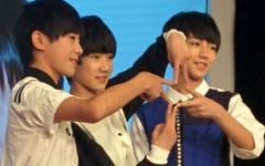 140718独家揭秘TFBOYS私下趣事 王俊凯惊现超强撒娇功力