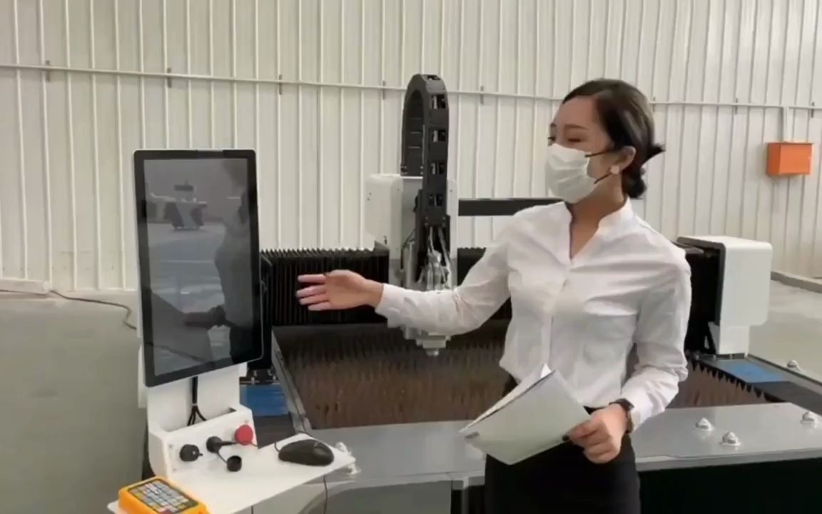 【激光切割机】光纤切割机3015介绍