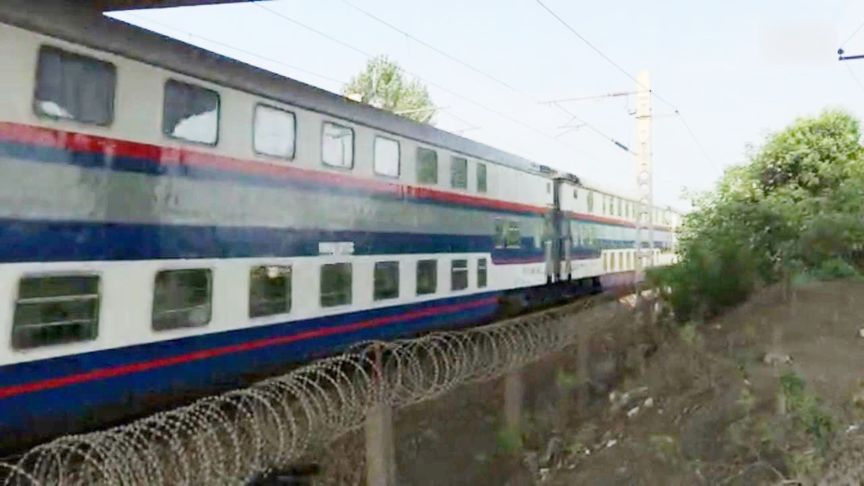 罕见的跨局双层特快列车!HXD3D牵引T56次宝鸡开往天津