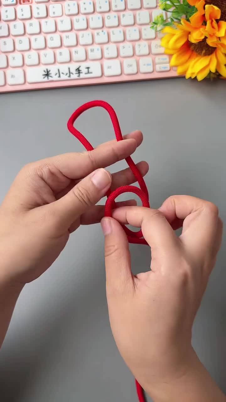 和我一起编好看的中国结吧,简单又喜庆