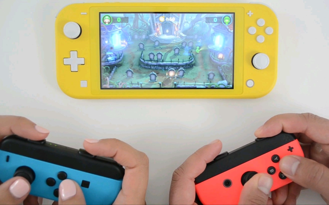 用Switch Lite双人同屏玩『路易的鬼屋3』是什么体验?