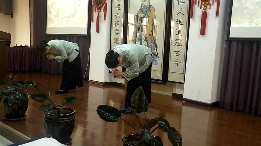 弘扬中国传统文化