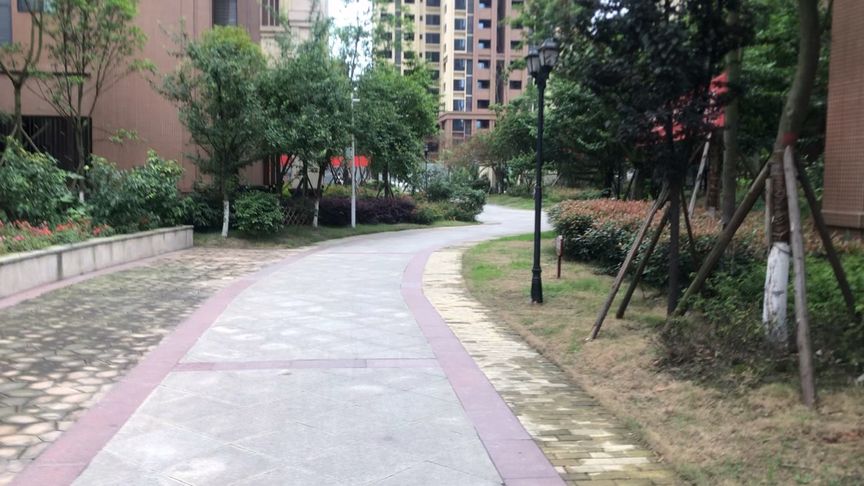 装修地坪日常 石膏基自流平施工工艺 成品检查 误差控制在正负0.2