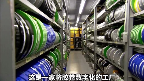 老式胶卷电影是如何数字化的,不仅需要切割连接,还需专业调色纪录片...