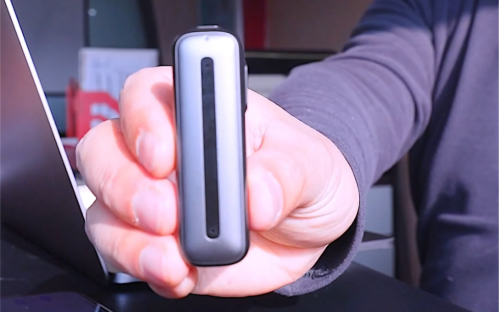 ...讯飞智能录音笔 就能搞定,出差旅行还能#翻译, 10小时#录音转文字,...