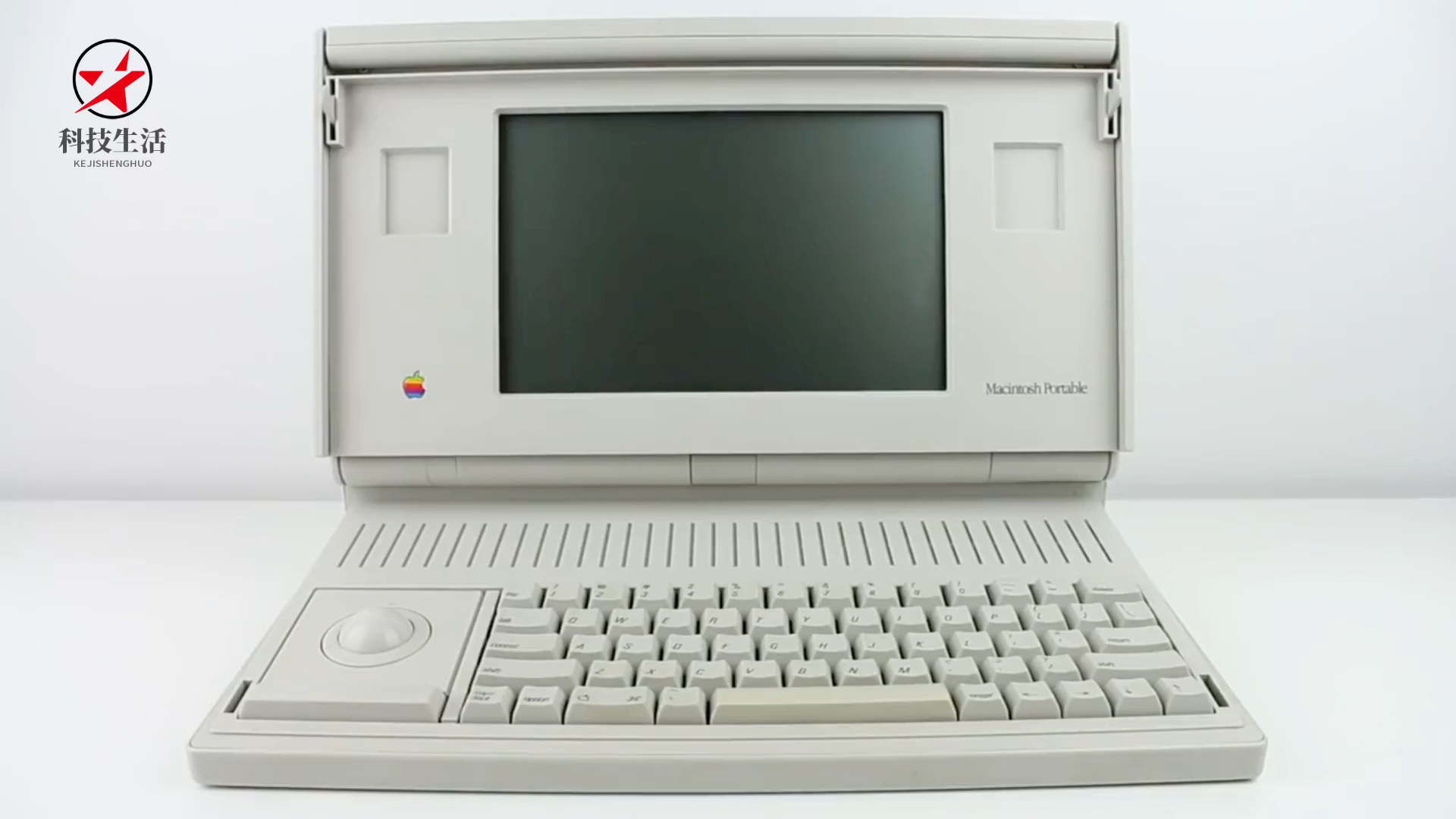 Apple苹果的第一台笔记本电脑Macintosh Portable