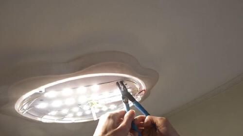 LED灯不亮如何修复教程,老电工一语道破,这样做长期使用没问题