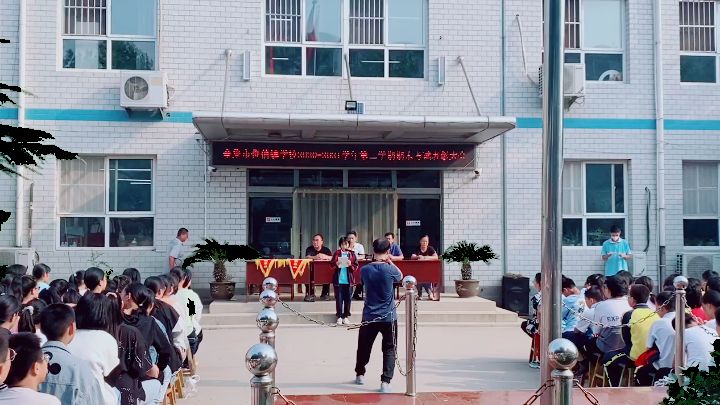 初中二班的侄女在表彰大会上的发言,看看她分享了哪些学习心得吧