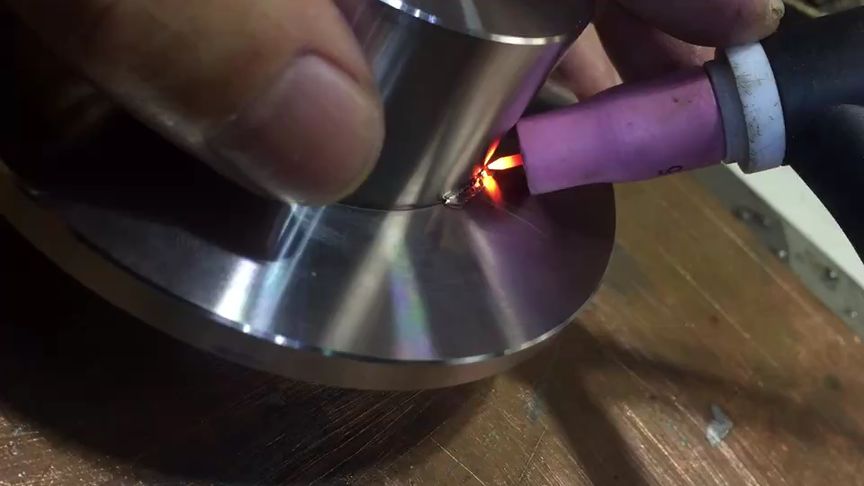 用冷焊机焊接不锈钢,小窍门。教学视频