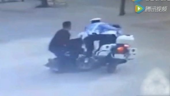 桂林这样骑电动车请不要上路