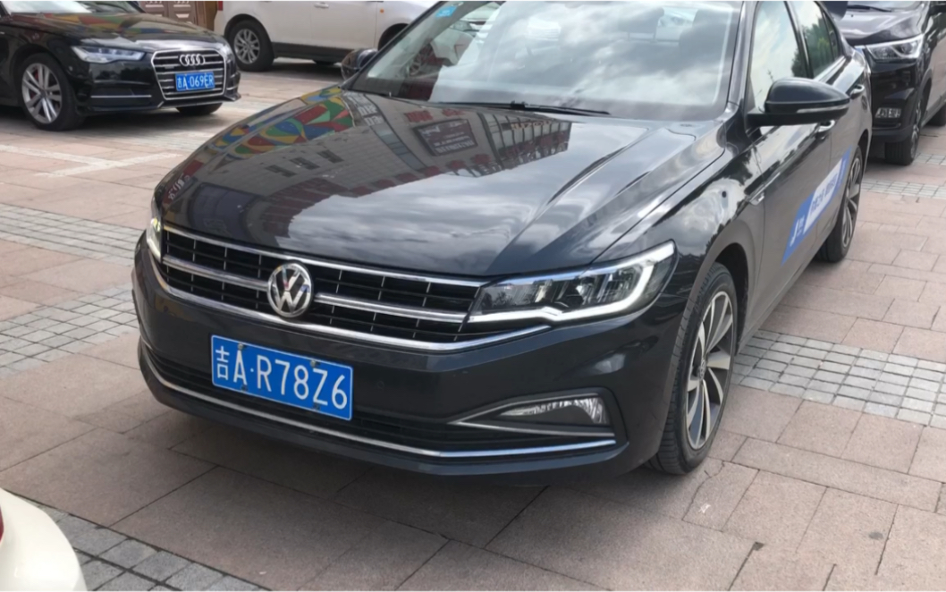 一汽大众宝来最低配&中配&最高配车型对比