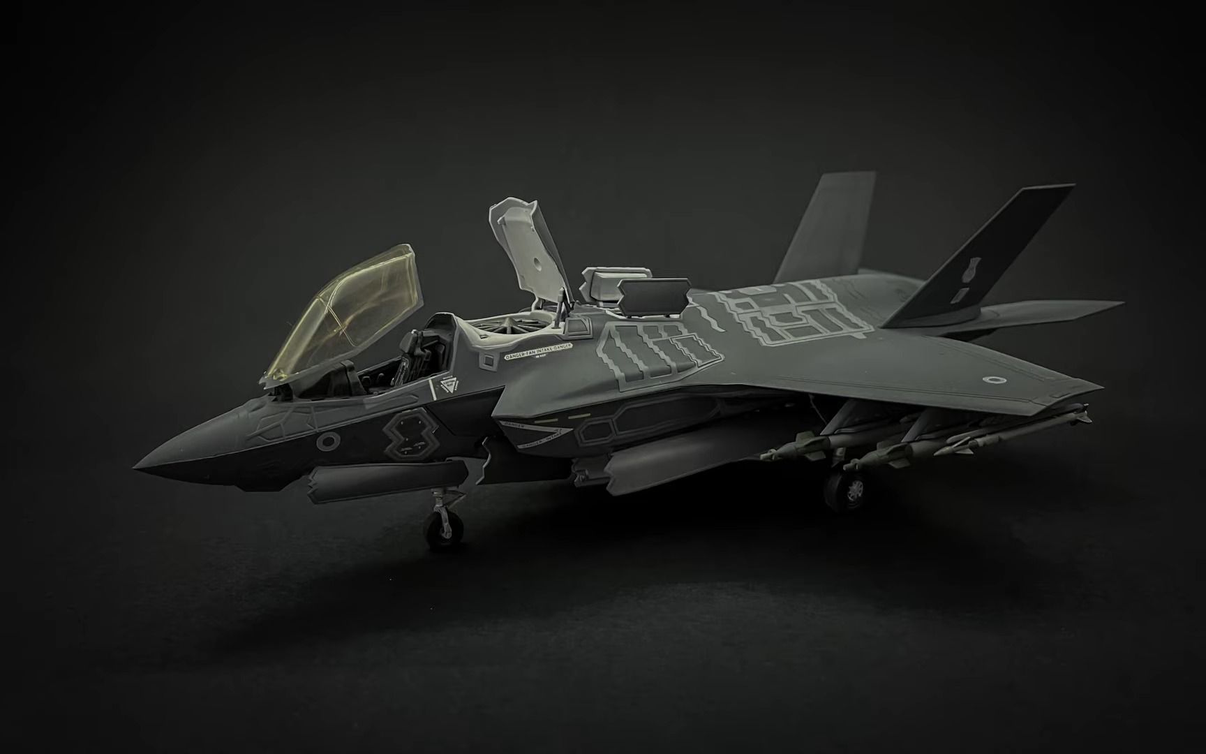 田宫60791(包意大利板件)1/72 F-35B Lightning II 模型制作视频