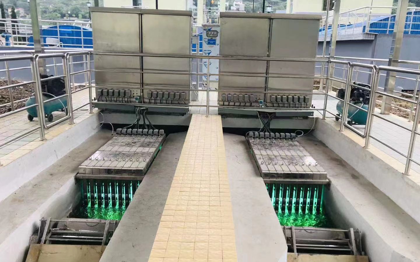 污水处理厂明渠式紫外线消毒模块水杀菌设备