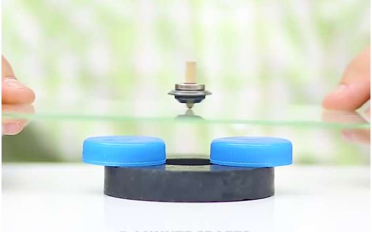 32个看似简单的科学魔法小实验!