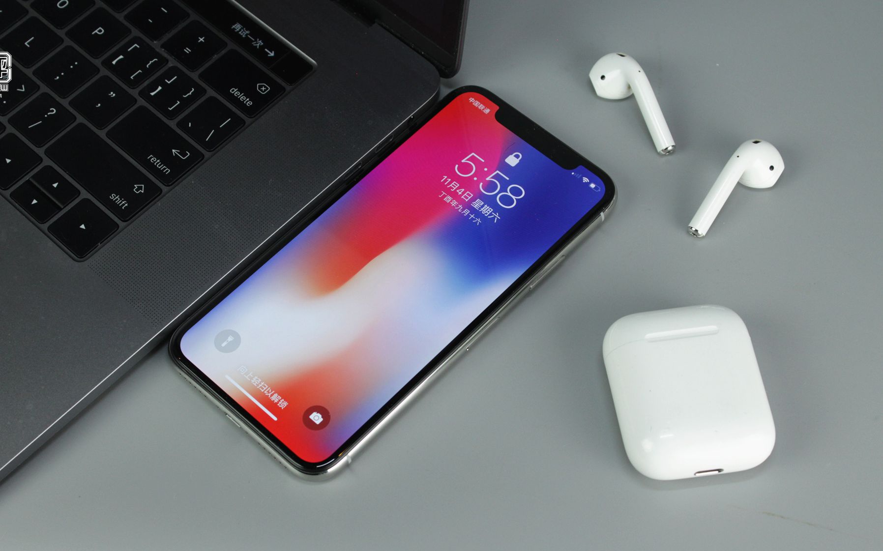iPhone X开箱,这手机值一万块吗?【涛哥测评】苹果 APPLE