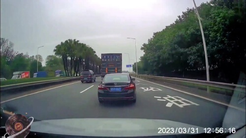 安全文明出行,开车注意安全