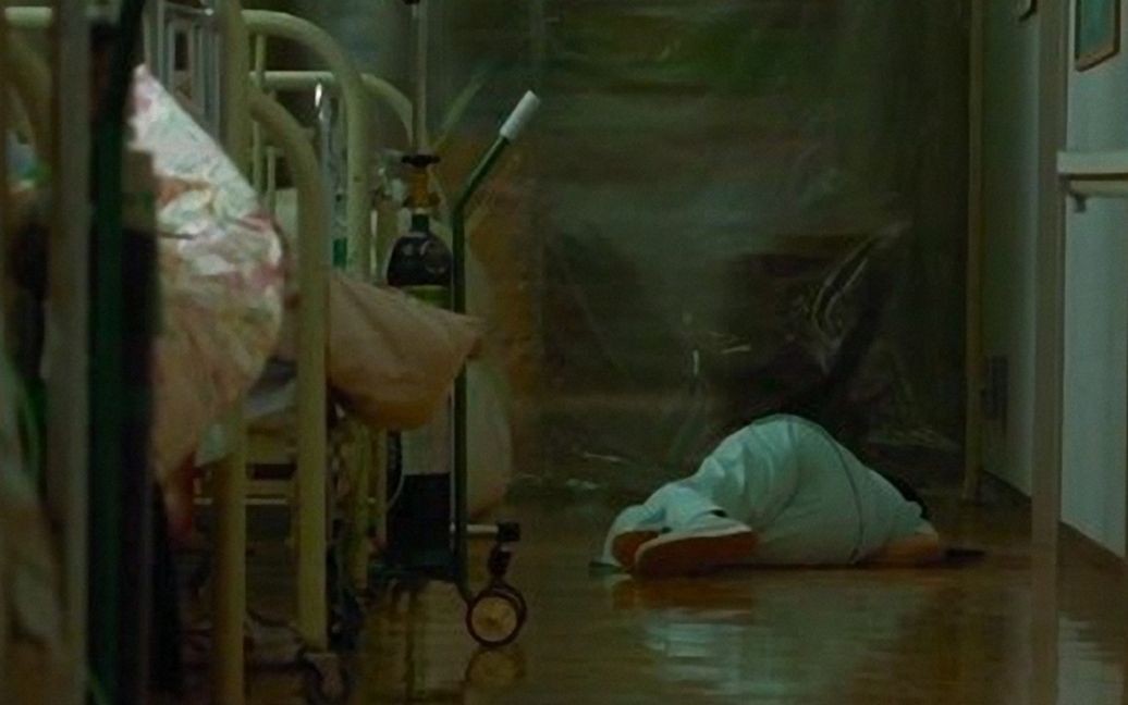 日本流感电影《感染列岛》,艺术源自生活,而医护是最真实的写照